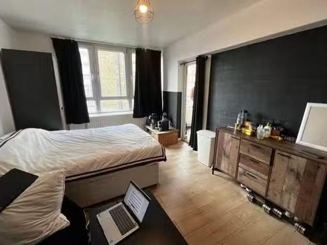 Shared accommodation to rent in Bath Street, London EC1V