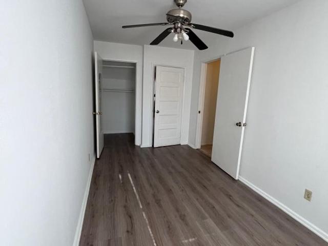 Shared apartment near USC