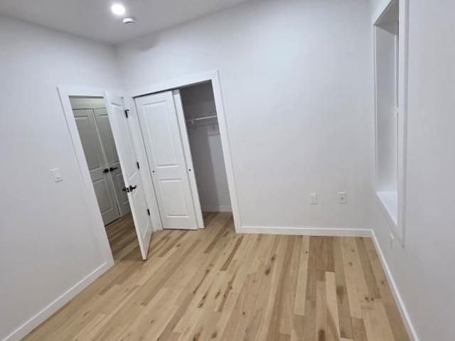 Shared Apartment Looking for Roommates in Newark