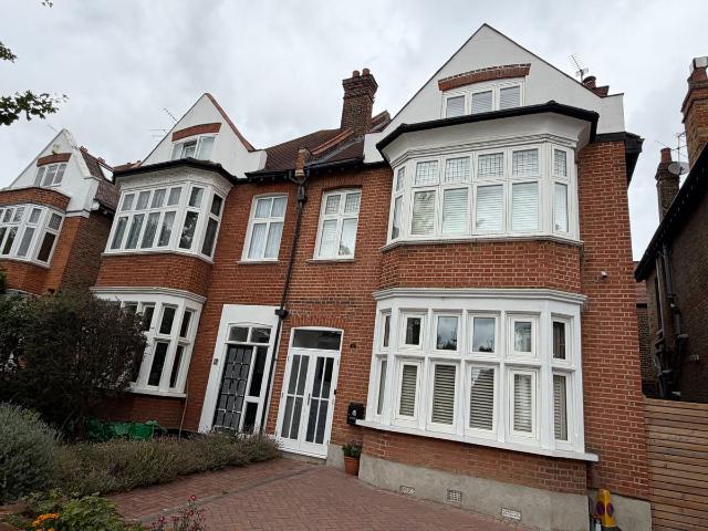 Shared Flat In Courtfield Gardens, West Ealing, West Ealing W13, Room to rent, £1,755 pcm | PrimeLocation