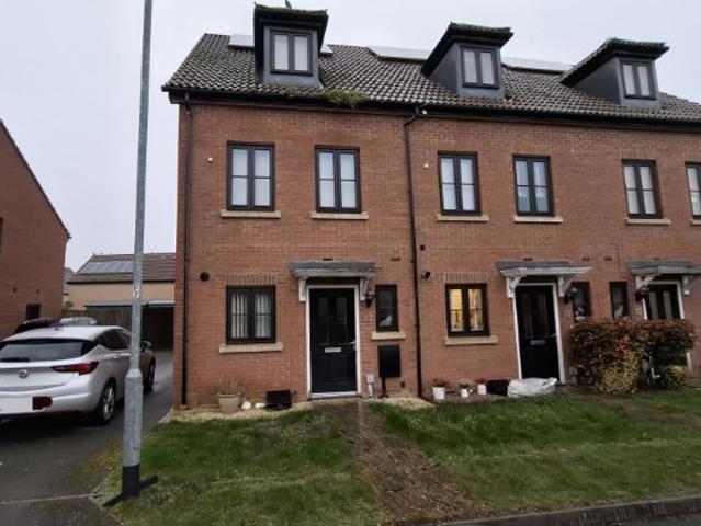 Shared Ownership in Milton Keynes, Buckinghamshire 3 bedroom Terraced House