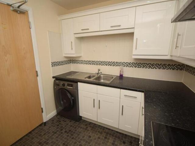Shared Living/roommate 3 Bedroom For Rent Hatfield Hertfordshire 1975 ES101555103