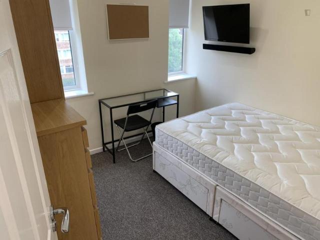 Shared Living/roommate 3 Bedroom For Rent Liverpool Liverpool 493 ES90560890