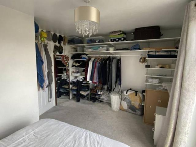 Shared Living/roommate 3 Bedroom For Rent London London 1080 ES102816660
