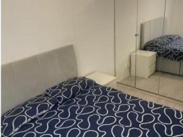 Shared Living/roommate 3 Bedroom For Rent London London 1000 ELS76500013