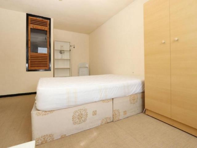 Shared Living/roommate 3 Bedroom For Rent London London 1019 ELS90559852