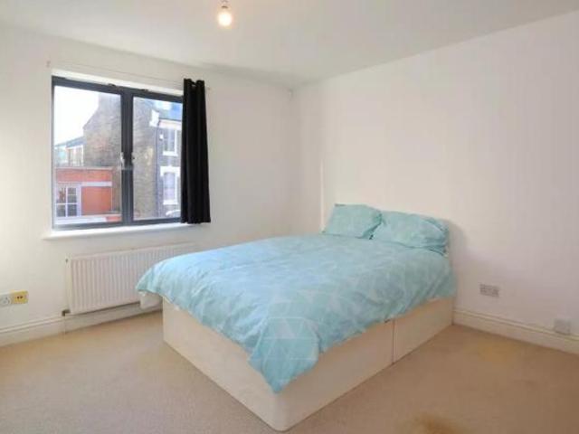 Shared Living/roommate 3 Bedroom For Rent London London 1100 ELS90561189
