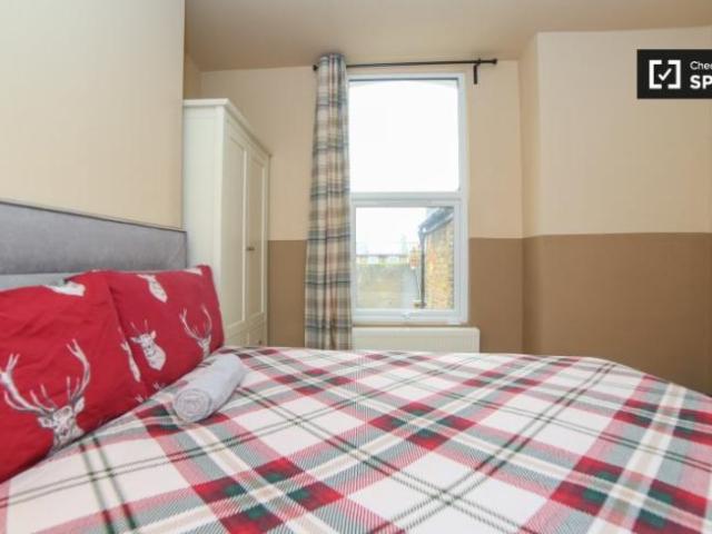 Shared Living/roommate 3 Bedroom For Rent London London 1280 ES101732569