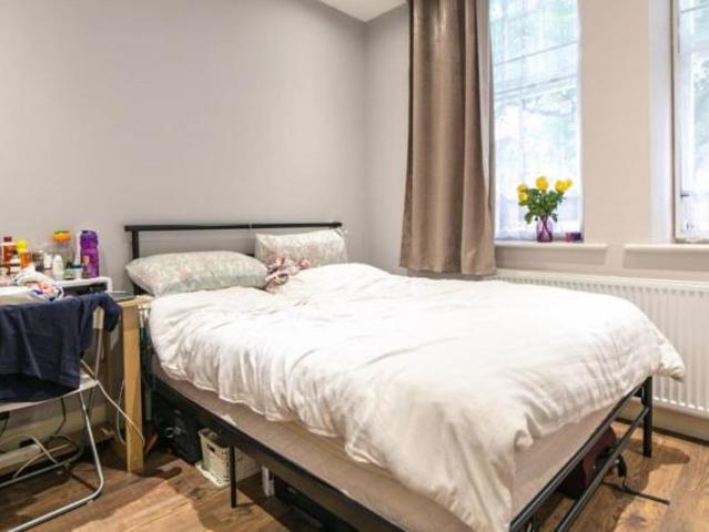 Shared Living/roommate 3 Bedroom For Rent London London 1200 ELS90560596