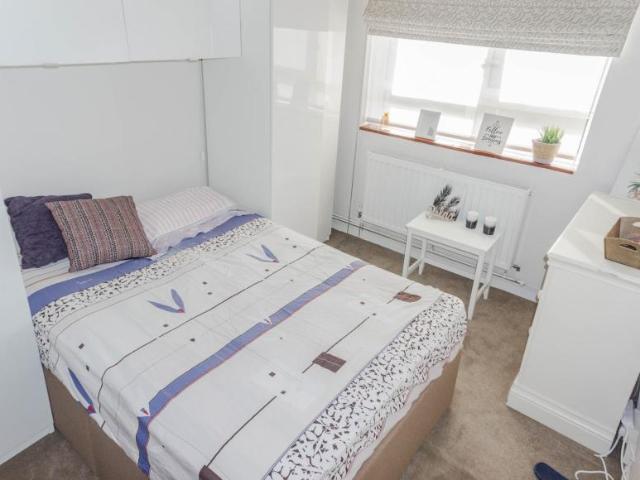 Shared Living/roommate 3 Bedroom For Rent London London 1230 ELS90563044