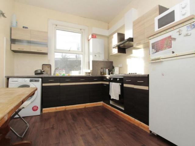 Shared Living/roommate 3 Bedroom For Rent London London 1387 ELS90559717