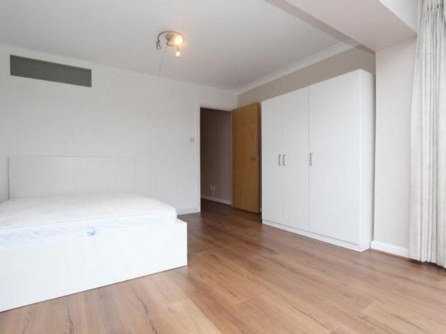 Shared Living/roommate 3 Bedroom For Rent London London 1387 ELS90560347