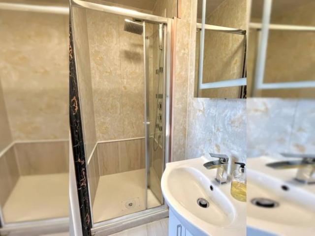 Shared Living/roommate 3 Bedroom For Rent London London 1480 ES100946388