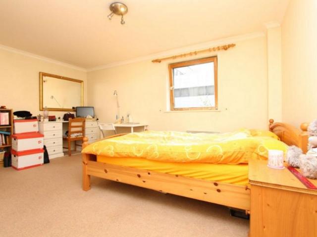 Shared Living/roommate 3 Bedroom For Rent London London 1409 ELS90559729