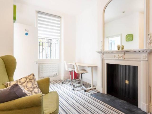 Shared Living/roommate 3 Bedroom For Rent London London 1900 ELS101736071
