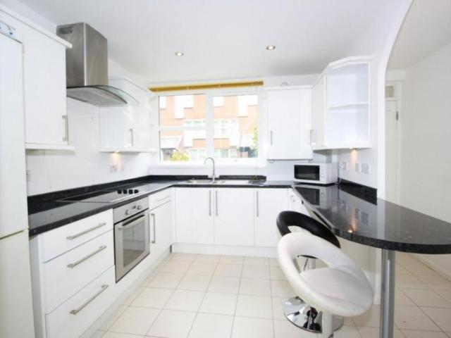 Shared Living/roommate 3 Bedroom For Rent London London 2021 ELS90563676