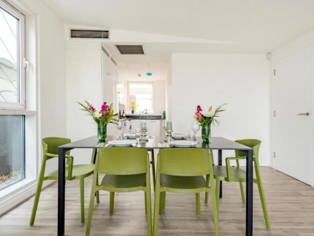 Shared Living/roommate 3 Bedroom For Rent London London 4320 ELS90561798