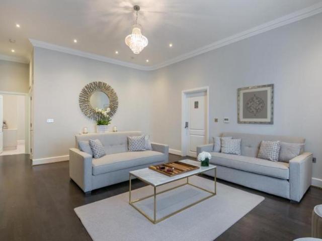 Shared Living/roommate 3 Bedroom For Rent London London 6578 ES90561346
