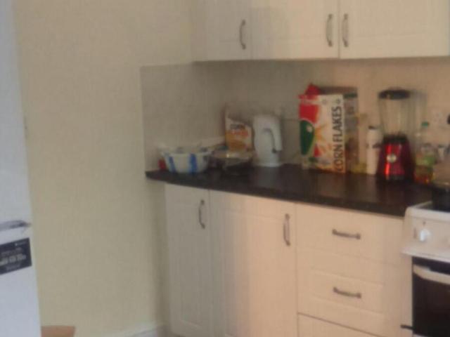 Shared Living/roommate 3 Bedroom For Rent London London 650 ES90560577