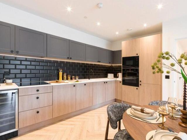 Shared Living/roommate 3 Bedroom For Sale Manchester Salford 499995 ES101678188