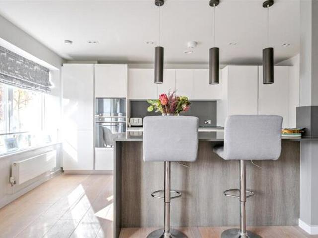 Shared Living/roommate 3 Bedroom For Sale Marlborough Wiltshire 645000 ES101119487