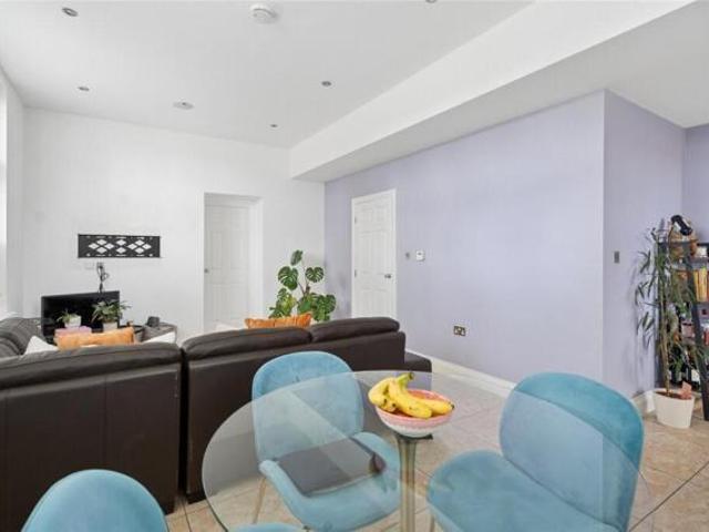 Shared Living/roommate 3 Bedroom For Sale Bushey Hertfordshire 575000 ES101955435