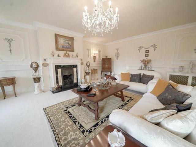 Shared Living/roommate 3 Bedroom For Sale Biddulph Staffordshire 1100000 ES98969053