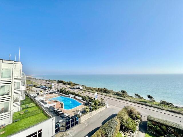 Shared Living/roommate 3 Bedroom For Sale Boscombe Bournemouth 385000 ES100398221