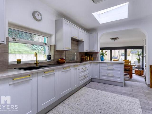 Shared Living/roommate 3 Bedroom For Sale Bournemouth Bournemouth 450000 ES101200127