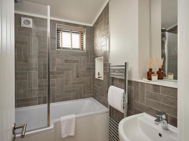 Shared Living/roommate 3 Bedroom For Sale Cumbria Cumbria 425000 ELS98386990