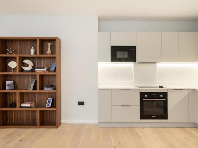 Shared Living/roommate 3 Bedroom For Sale Camden Greater London 800000 ES101200204