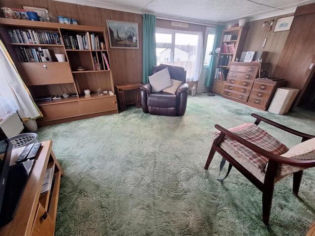 Shared Living/roommate 3 Bedroom For Sale Caversham Berkshire 145000 ELS101675742