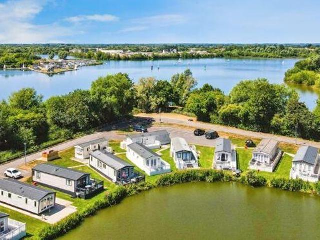 Shared Living/roommate 3 Bedroom For Sale Cotswold Hoburne Cotswold Hoburne 60000 ES101676784