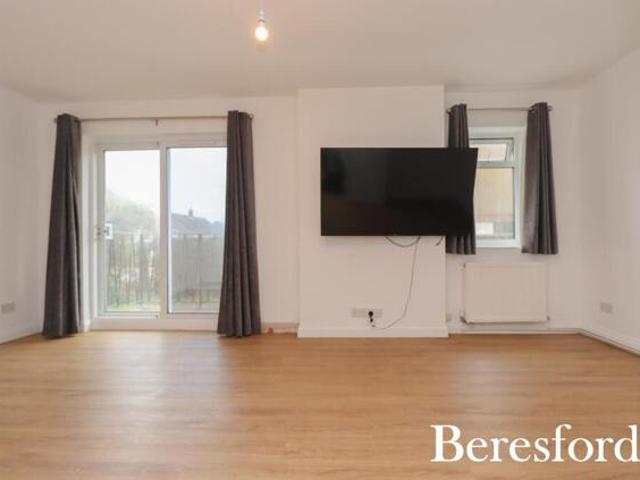Shared Living/roommate 3 Bedroom For Sale Greater London Greater London 325000 ES101119259