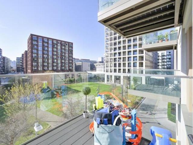 Shared Living/roommate 3 Bedroom For Sale Greenwich Greater London 675000 ES100456619