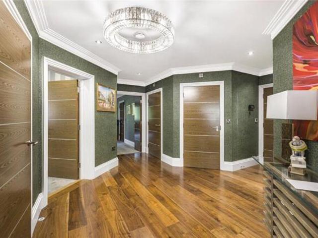 Shared Living/roommate 3 Bedroom For Sale Hadley Wood Greater London 1275000 ES98968970