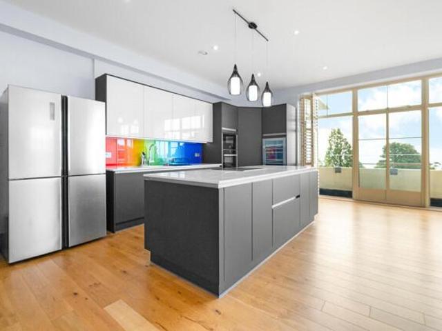 Shared Living/roommate 3 Bedroom For Sale Hayes Road Hayes Road 339950 ES98119602