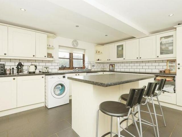 Shared Living/roommate 3 Bedroom For Sale Honiley Honiley 680000 ELS98648792