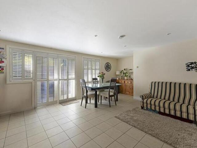 Shared Living/roommate 3 Bedroom For Sale Kent Kent 400000 ES101100172