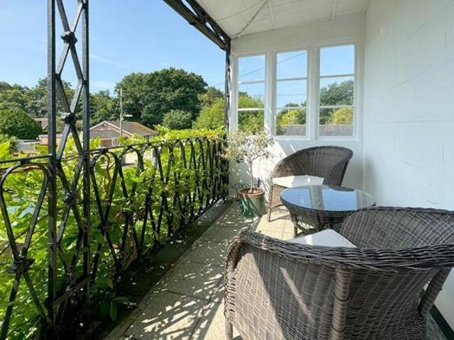 Shared Living/roommate 3 Bedroom For Sale Lymington Hampshire 397500 ES99130276