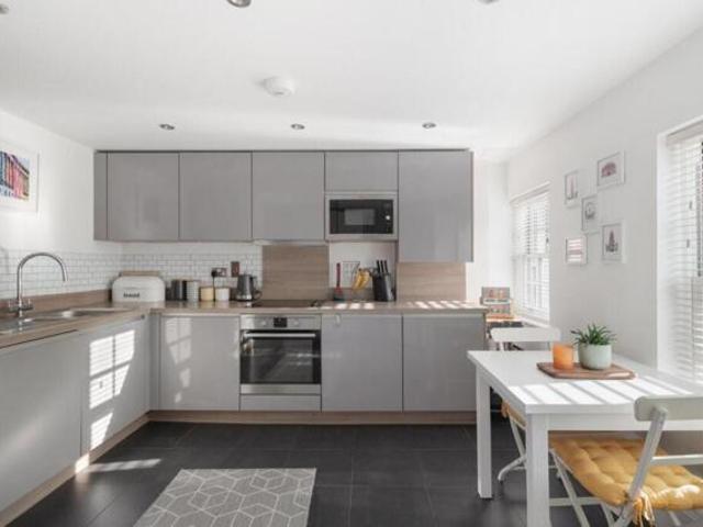 Shared Living/roommate 3 Bedroom For Sale London Greater London 550000 ES99436921