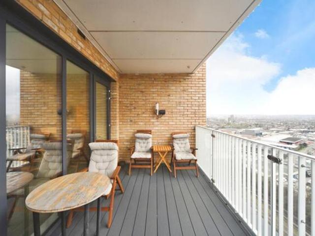Shared Living/roommate 3 Bedroom For Sale London Greater London 550000 ES101100068