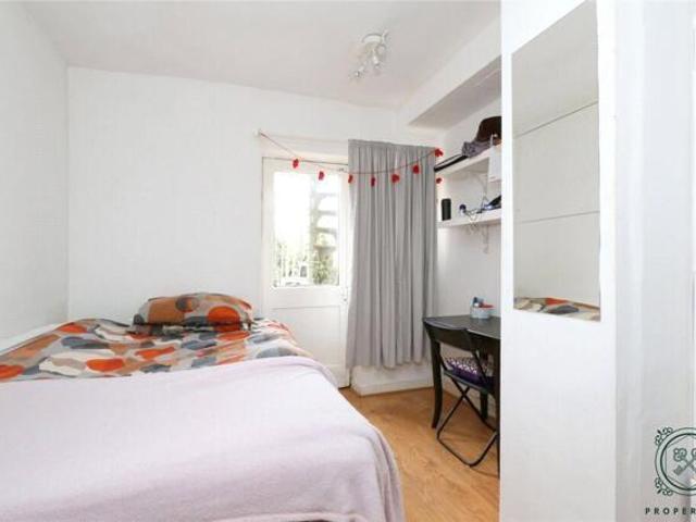 Shared Living/roommate 3 Bedroom For Sale London Greater London 600000 ES100240842