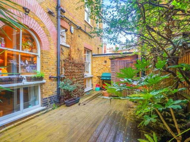 Shared Living/roommate 3 Bedroom For Sale London Greater London 695000 ES101278065