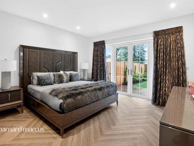 Shared Living/roommate 3 Bedroom For Sale London Greater London 1050000 ES99774055