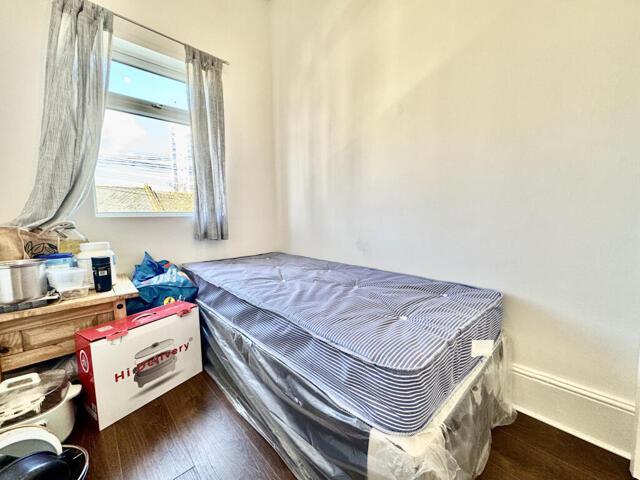 Shared Living/roommate 3 Bedroom For Sale London Greater London 350000 ES99895270