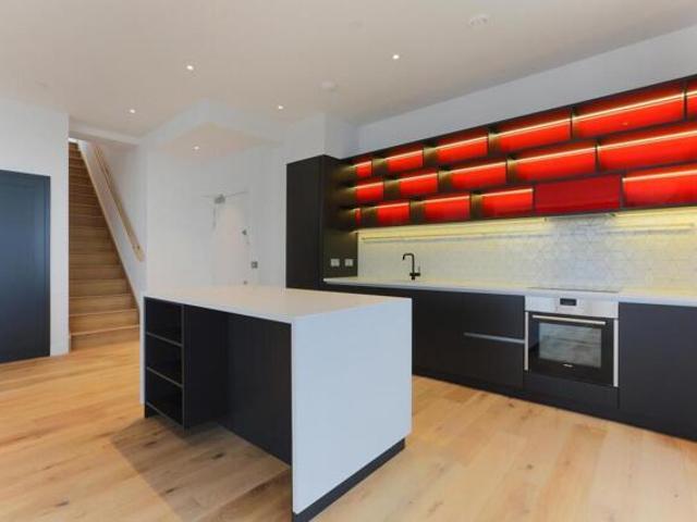 Shared Living/roommate 3 Bedroom For Sale Londres Greater London 975000 ES98864698