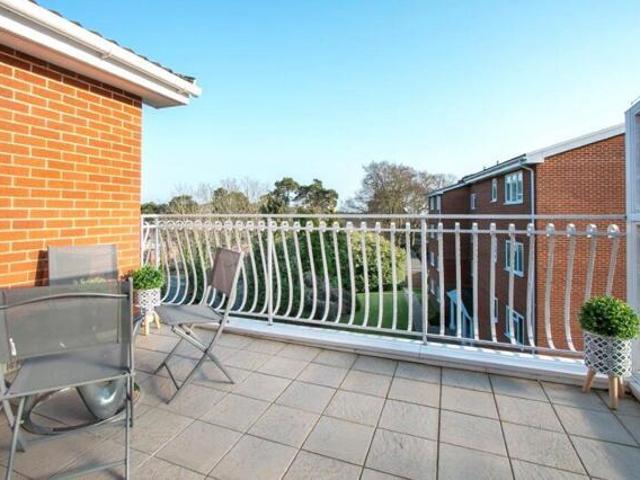 Shared Living/roommate 3 Bedroom For Sale Poole Poole 400000 ES101892334