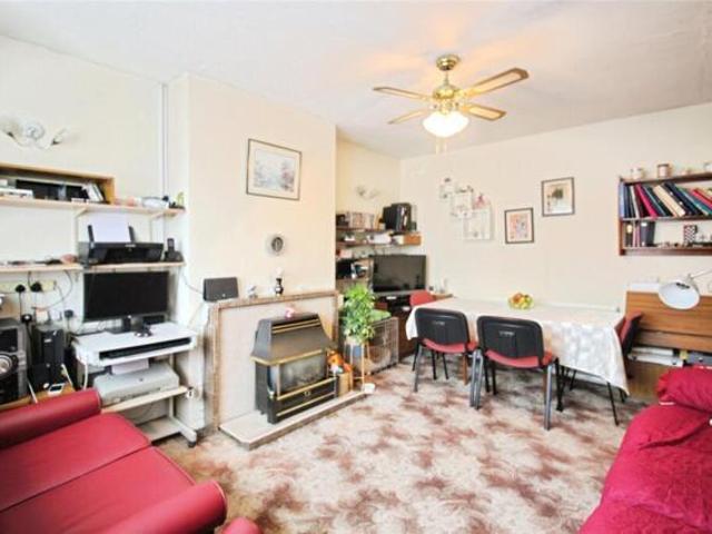 Shared Living/roommate 3 Bedroom For Sale Reading Reading 275000 ES99130174