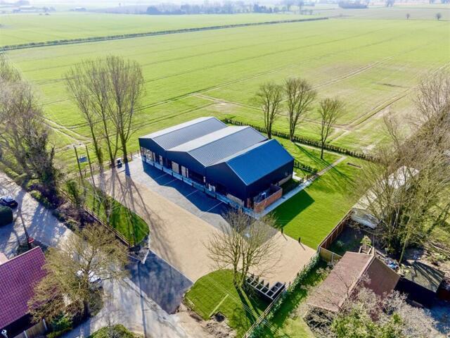 Shared Living/roommate 3 Bedroom For Sale Rollesby Norfolk 425000 ELS99162071